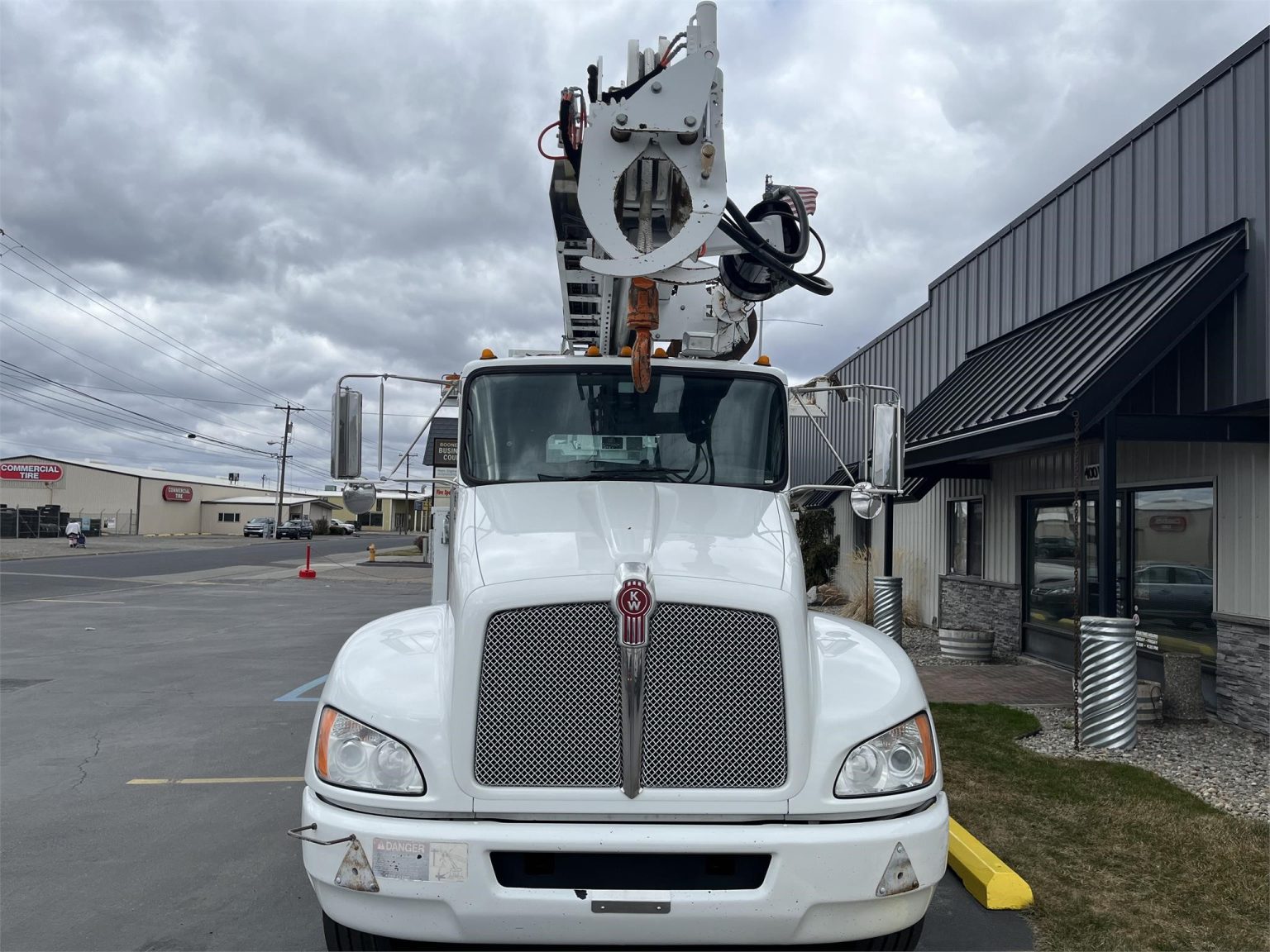 2015 ALTEC DC47TR - L&M Truck Sales - Specialized Work Trucks & Cranes ...
