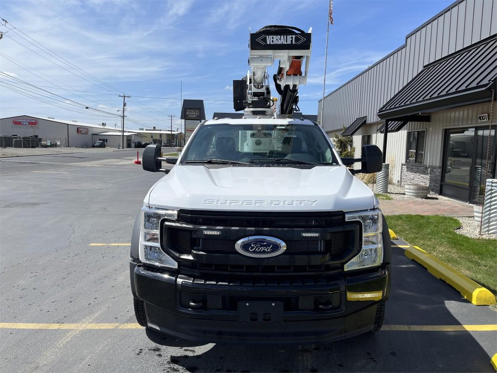 2021 VERSALIFT VST40I - L&M Truck Sales - Specialized Work Trucks ...