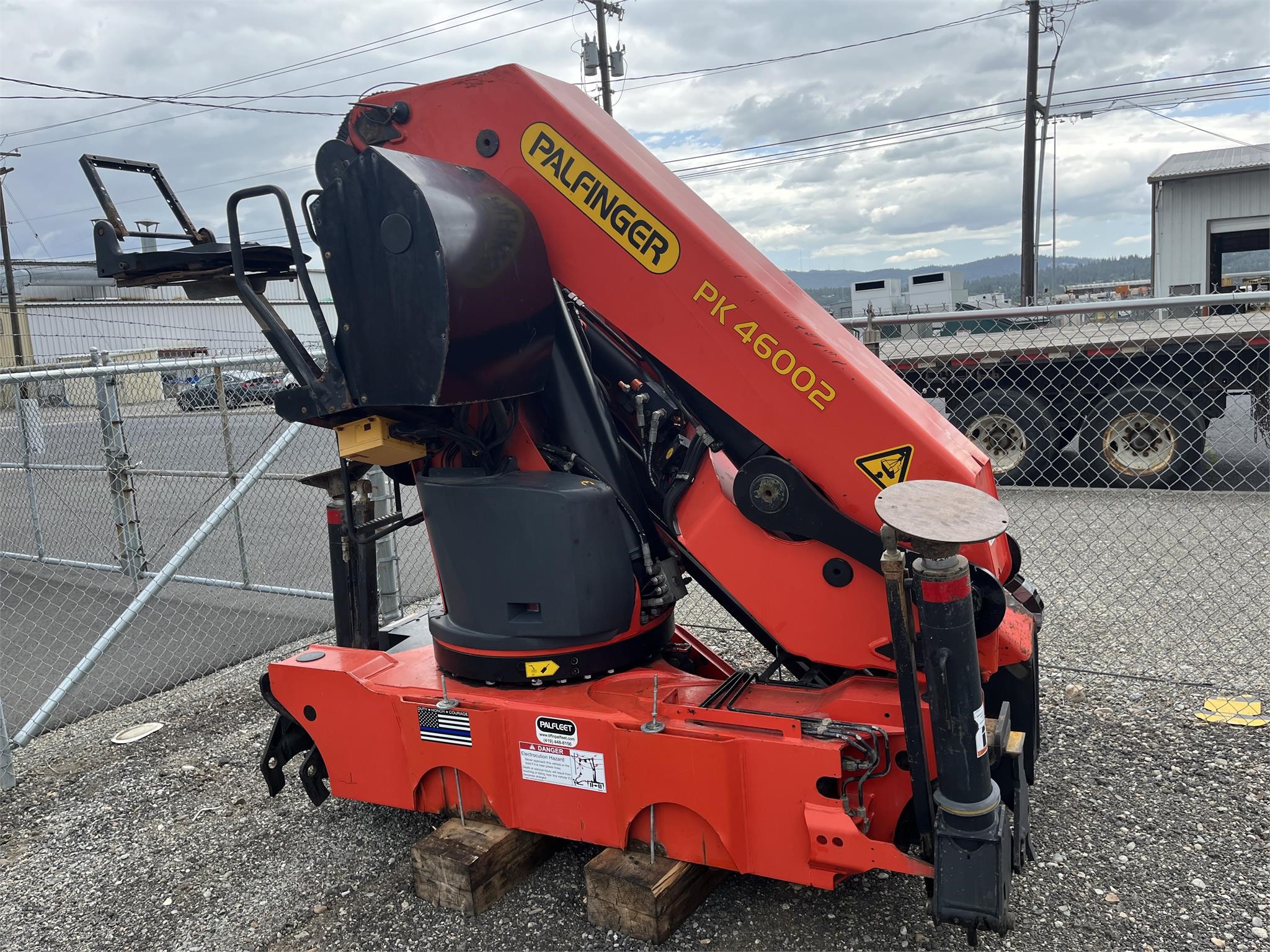 Inventory - L&M Truck Sales - Specialized Work Trucks & Cranes For Sale