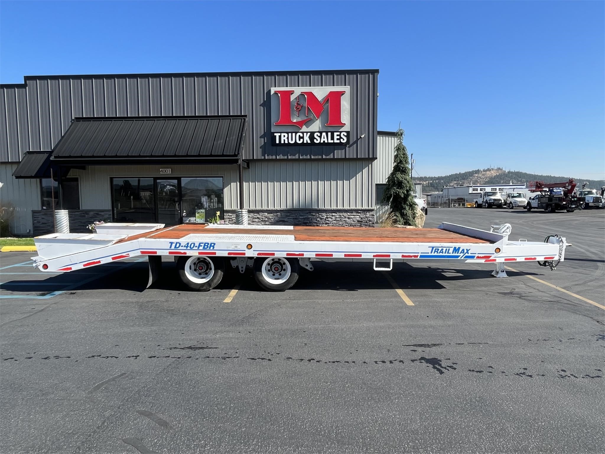 Trailers - L&M Truck Sales - Specialized Work Trucks & Cranes For Sale