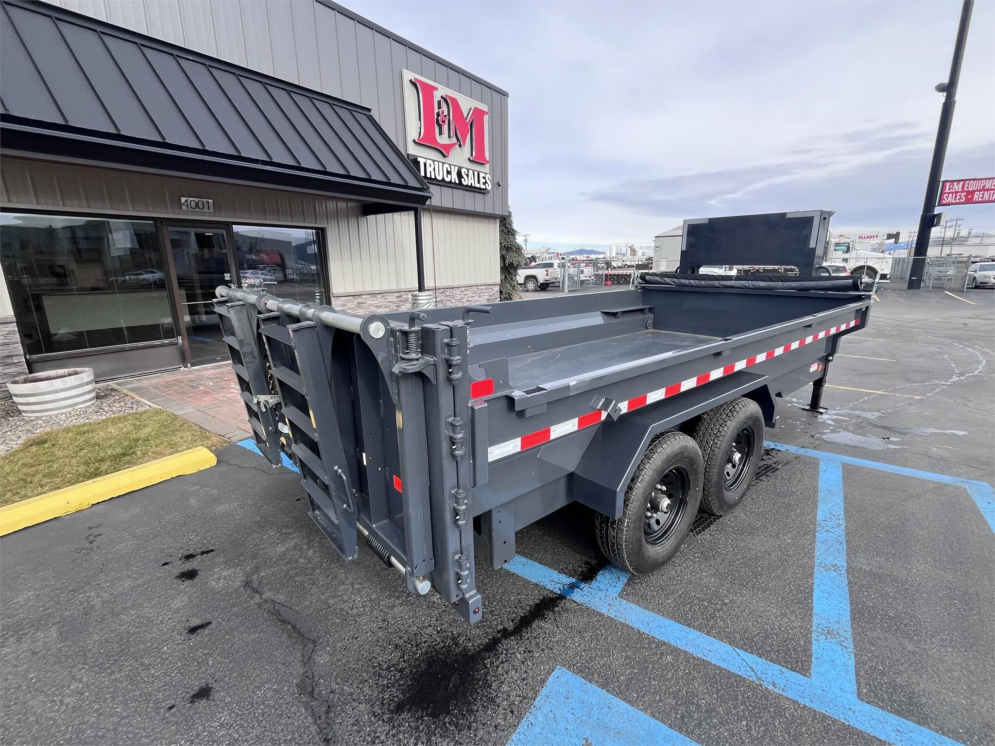 Trailers - L&M Truck Sales - Specialized Work Trucks & Cranes For Sale